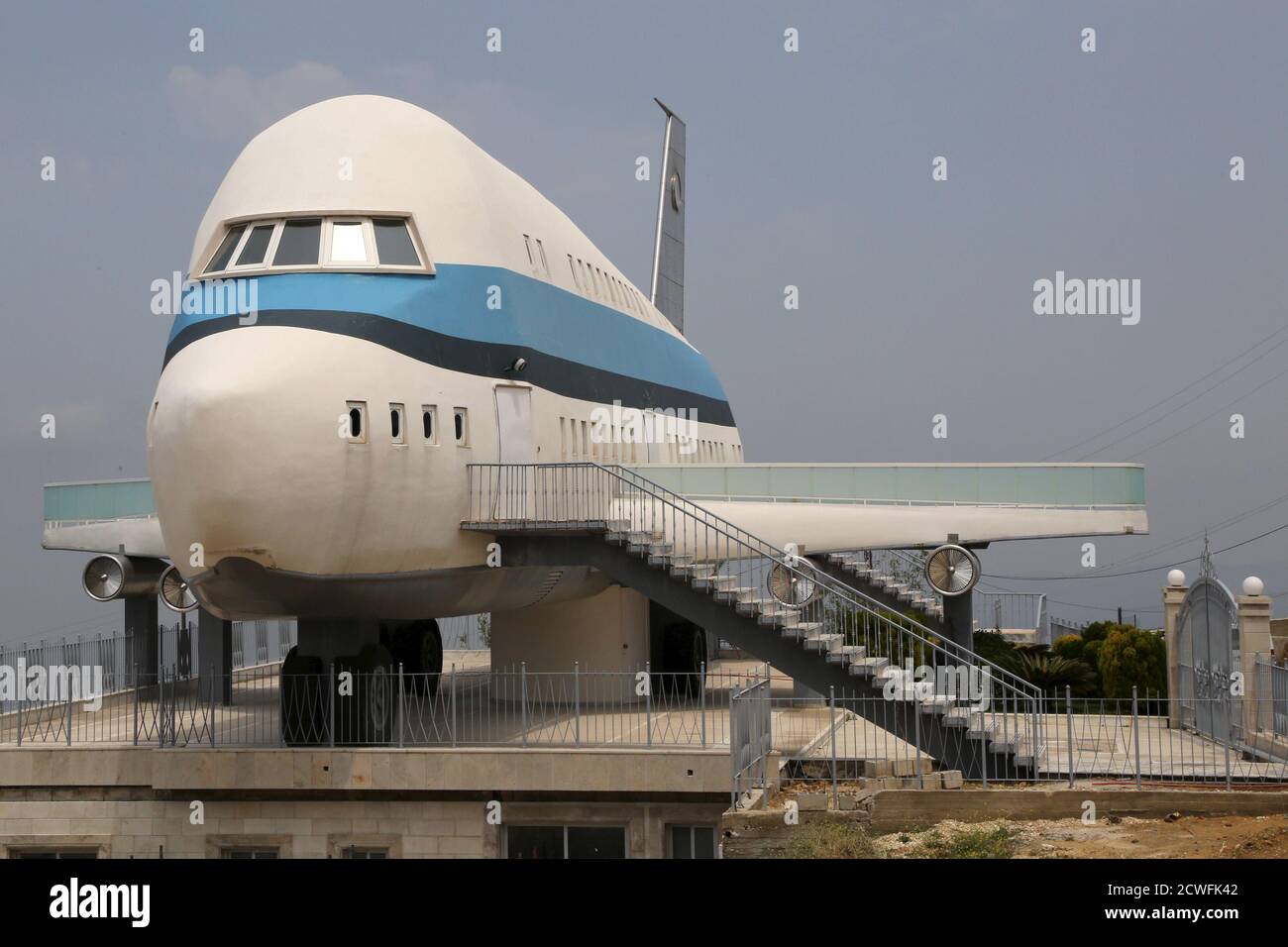 Even temples hi-res stock photography and images - Alamy