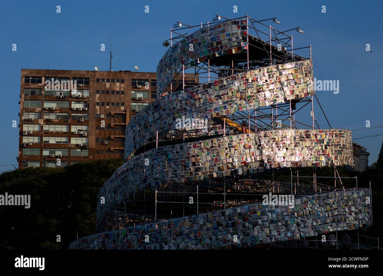 82 foot tower hi-res stock photography and images - Alamy