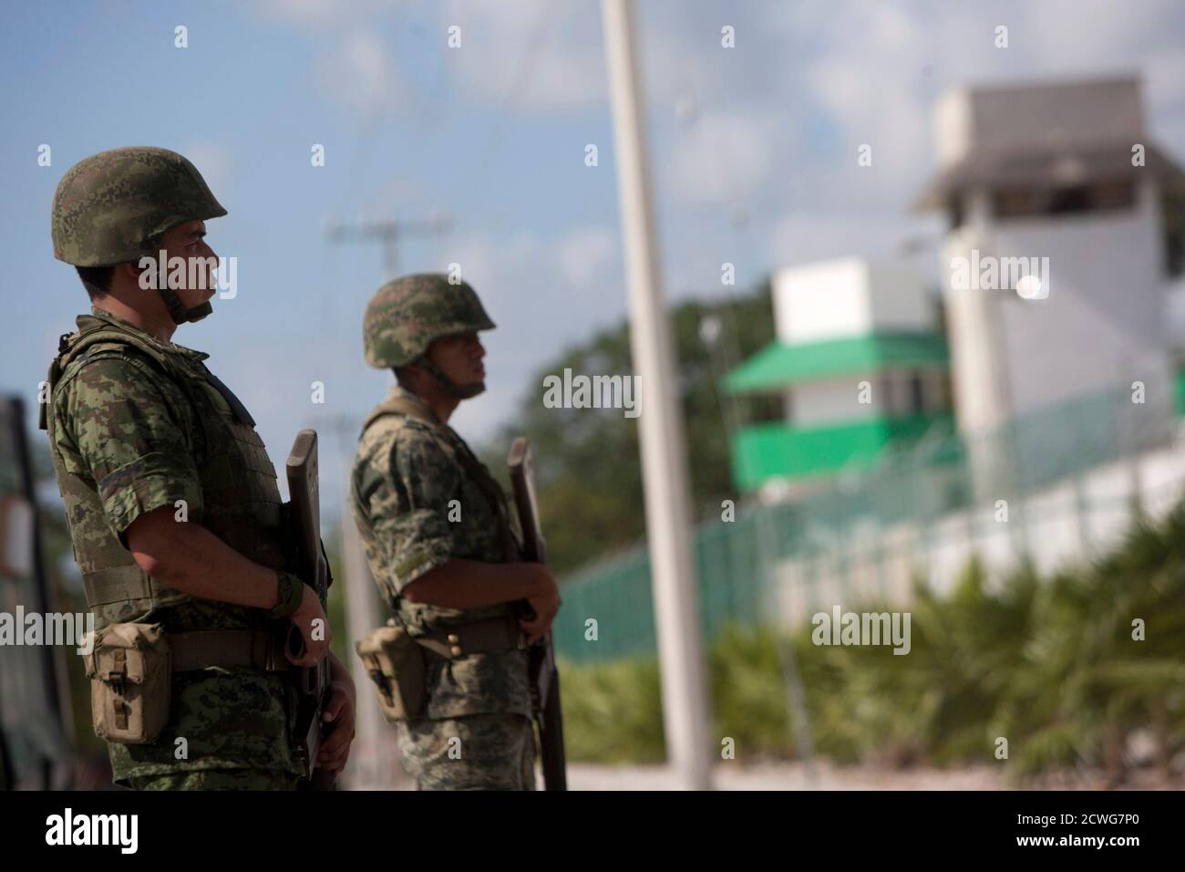Gangs inside prison hi-res stock photography and images - Alamy