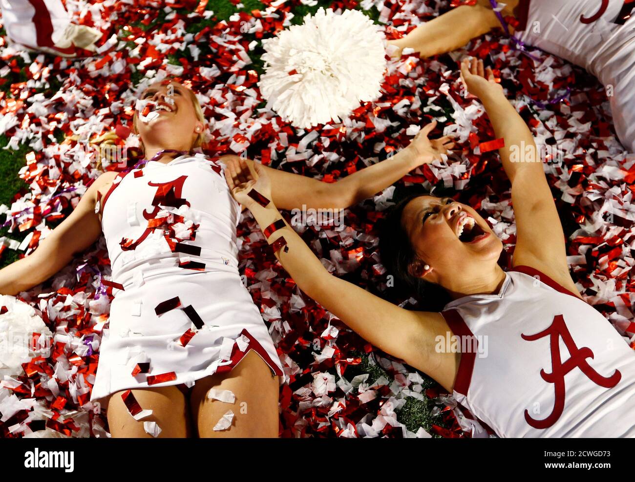 Alabama cheerleaders hi-res stock photography and images - Alamy