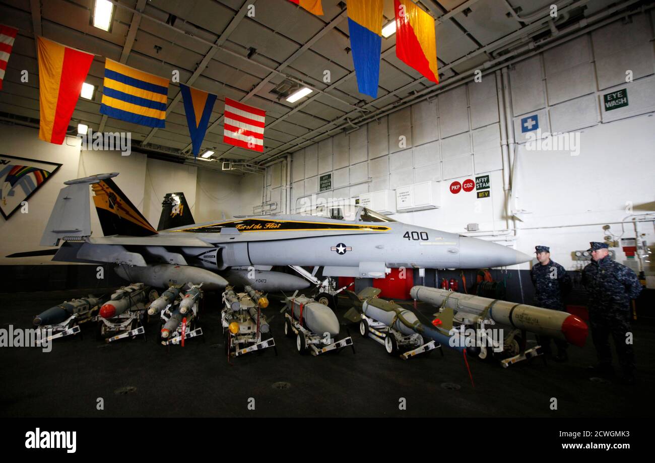 Strike fighter squadron vfa 25 hi-res stock photography and images - Alamy