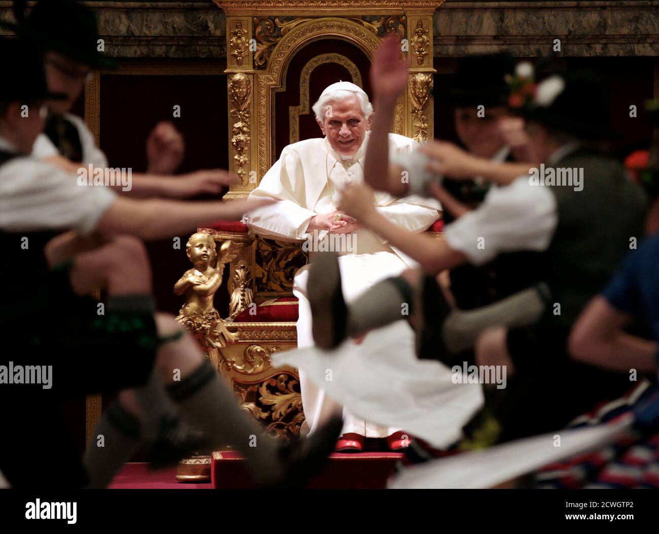 Dance children hall hi-res stock photography and images - Alamy