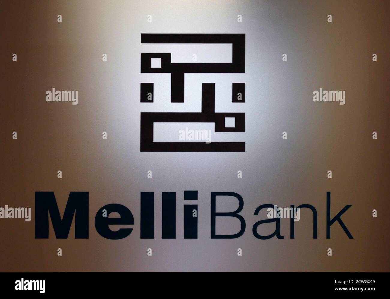 Standard chartered bank logo hong hi-res stock photography and images ...