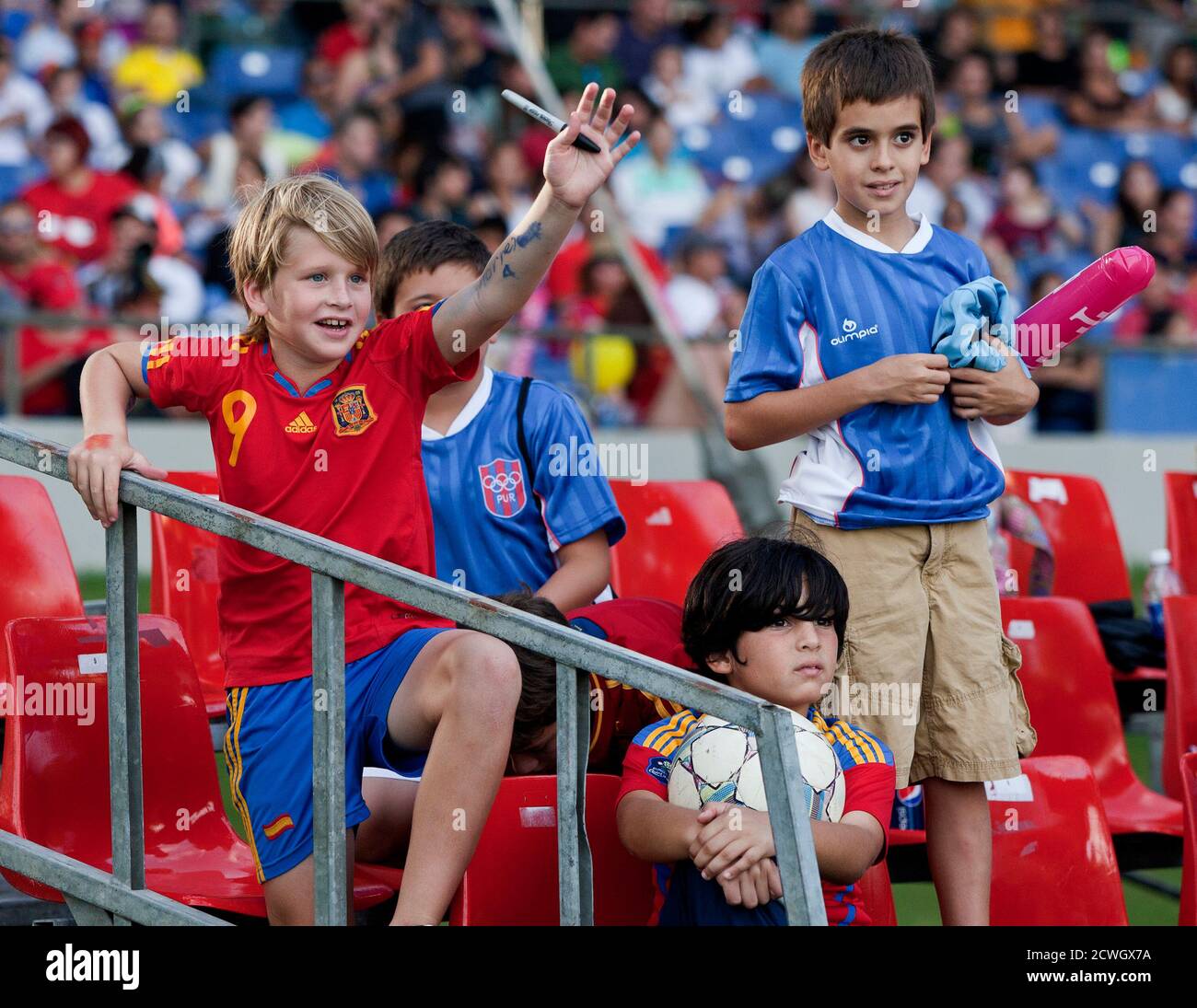 Spanish national soccer team hi-res stock photography and images - Alamy