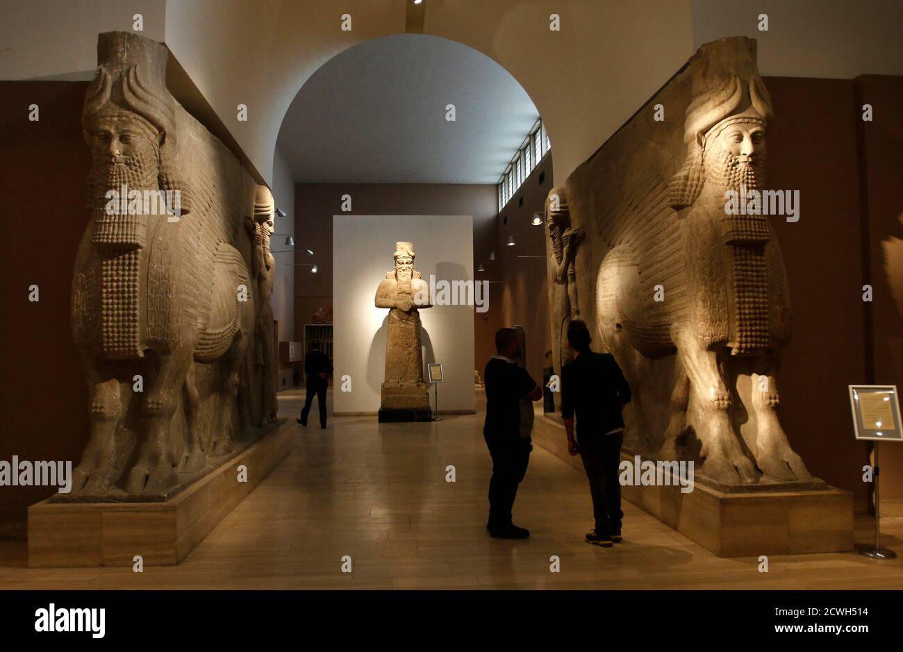 Hatra statues hi-res stock photography and images - Alamy