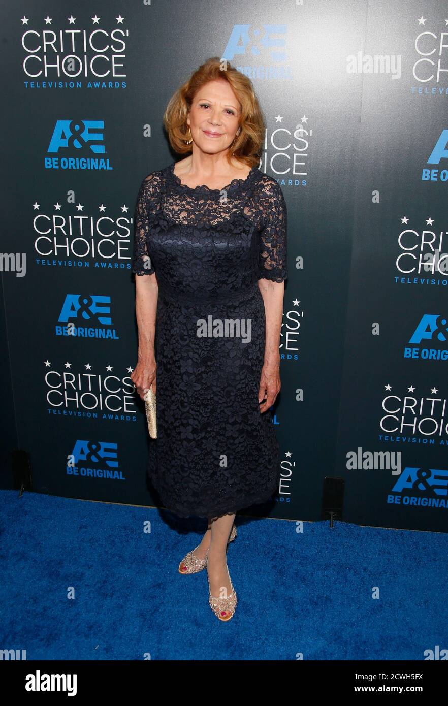 Linda lavin hi-res stock photography and images - Alamy