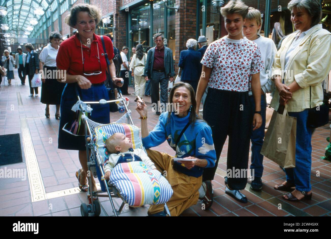 Helga Feddersen, deutsche Schauspielerin, Sängerin und Autorin, mit ...