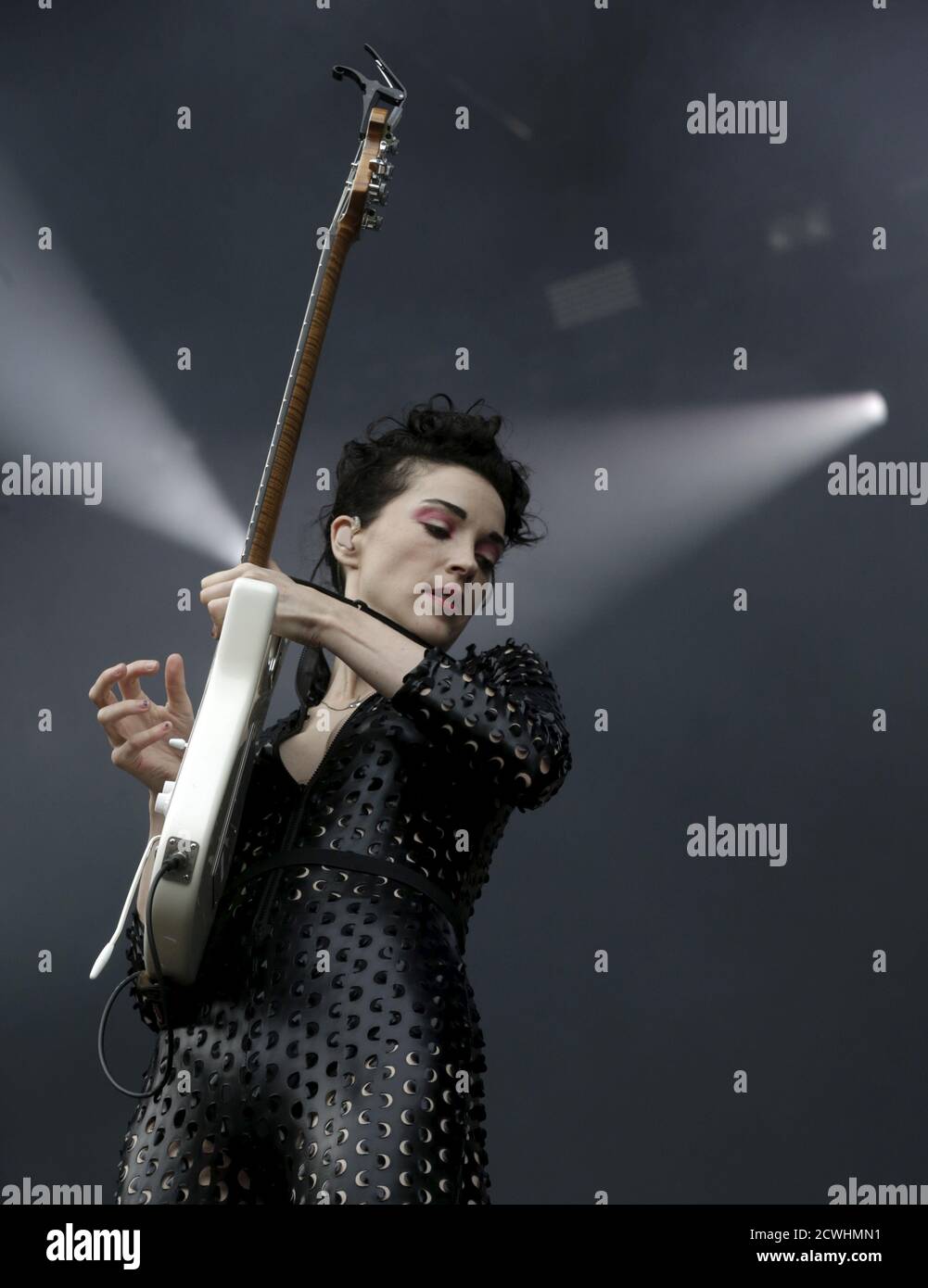 St Vincent Singer High Resolution Stock Photography and Images - Alamy