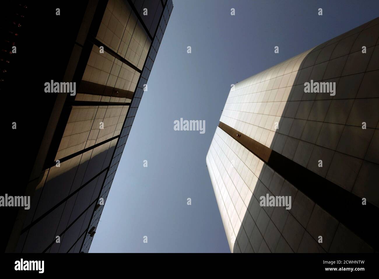 Hang seng bank headquarters building hi-res stock photography and ...