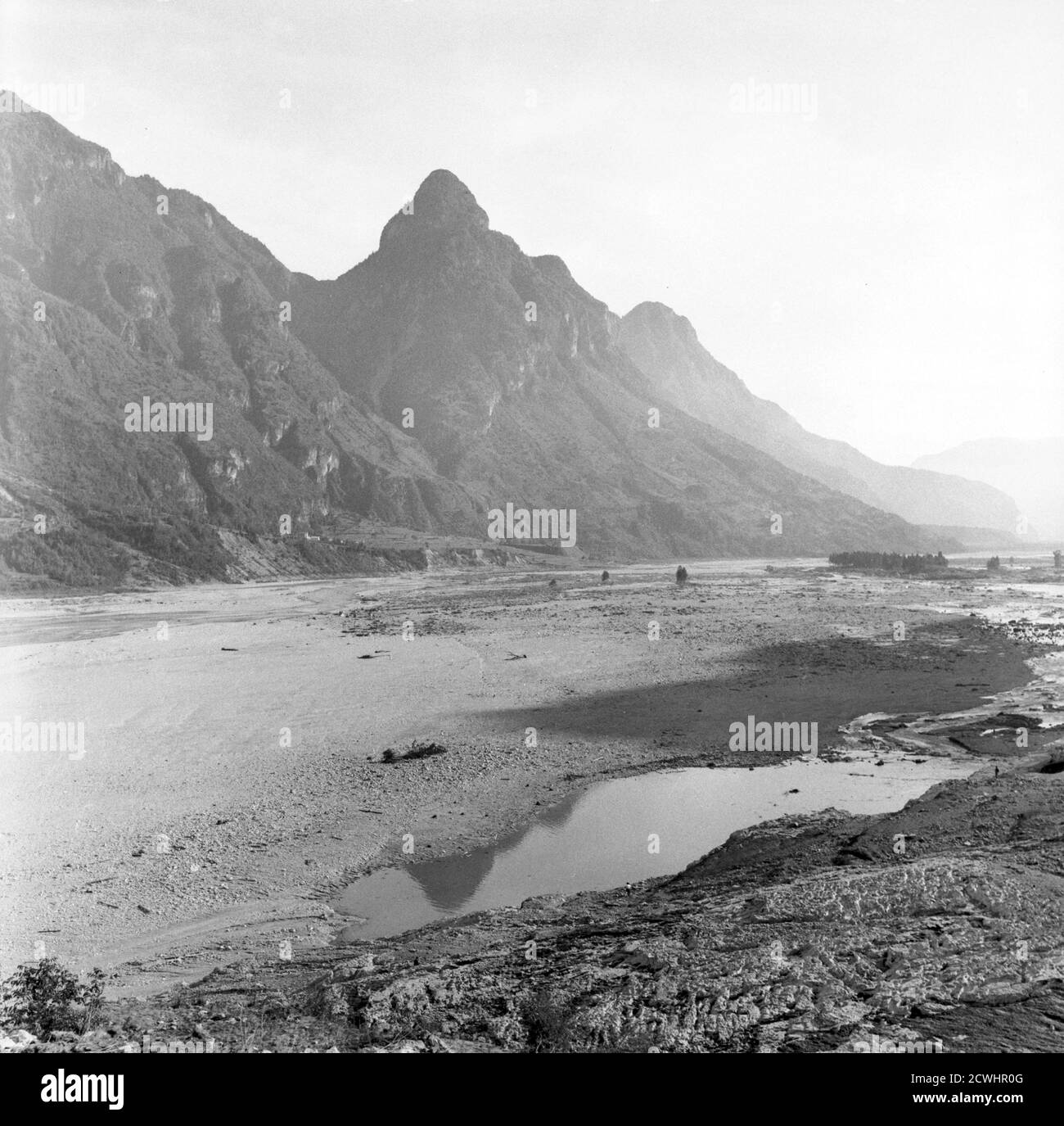 Vajont Dam Disaster High Resolution Stock Photography and Images - Alamy