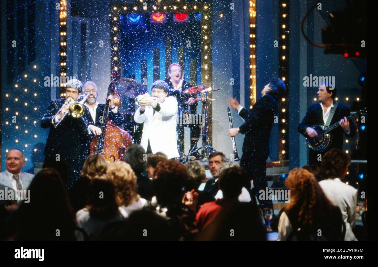 Deutsche schlager band hi-res stock photography and images - Alamy