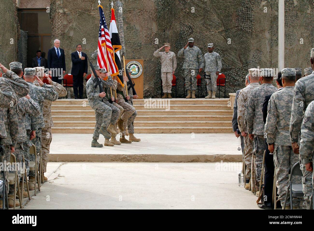 Politics war iraq soldiers uniform defence camouflage war iraq hi-res ...