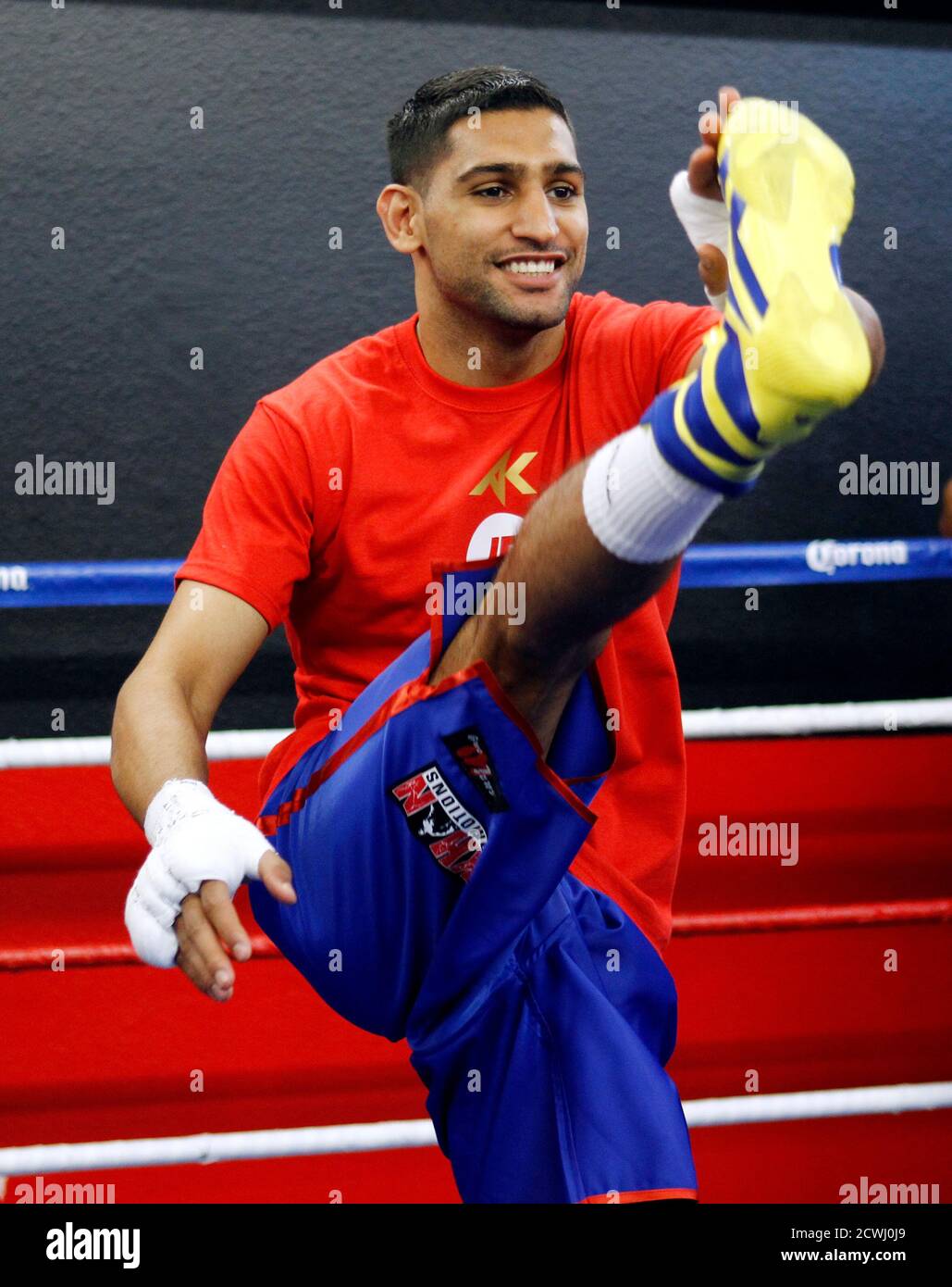 Mexican Lightweight High Resolution Stock Photography and Images - Alamy