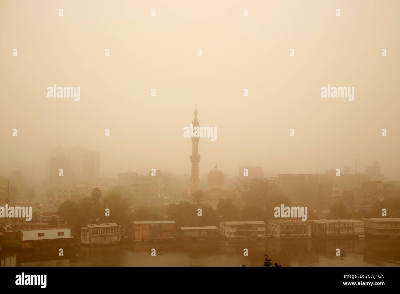 Egypt sand storm hi-res stock photography and images - Alamy