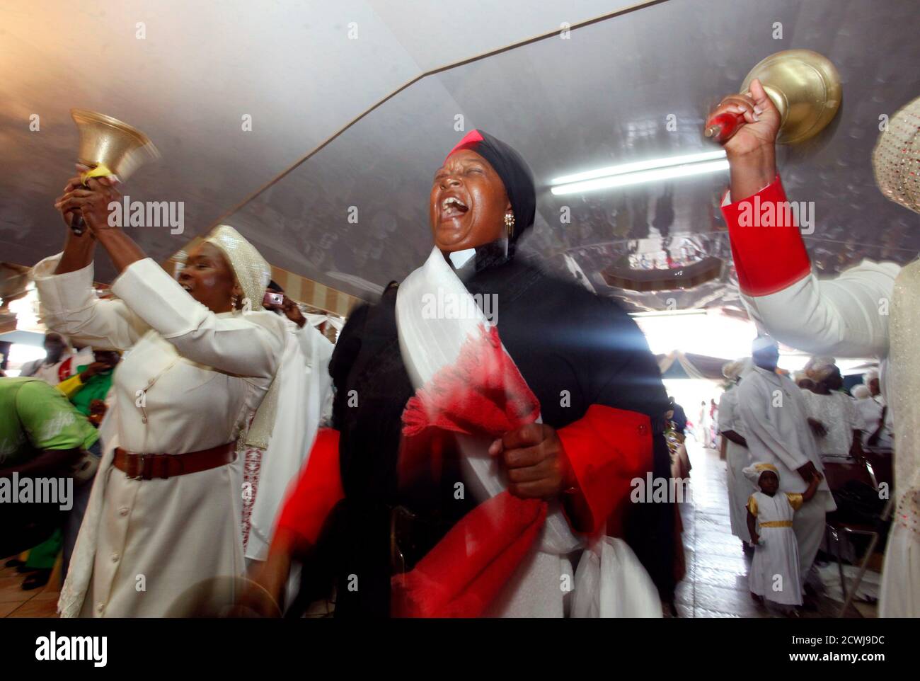 Shouter church hi-res stock photography and images - Alamy