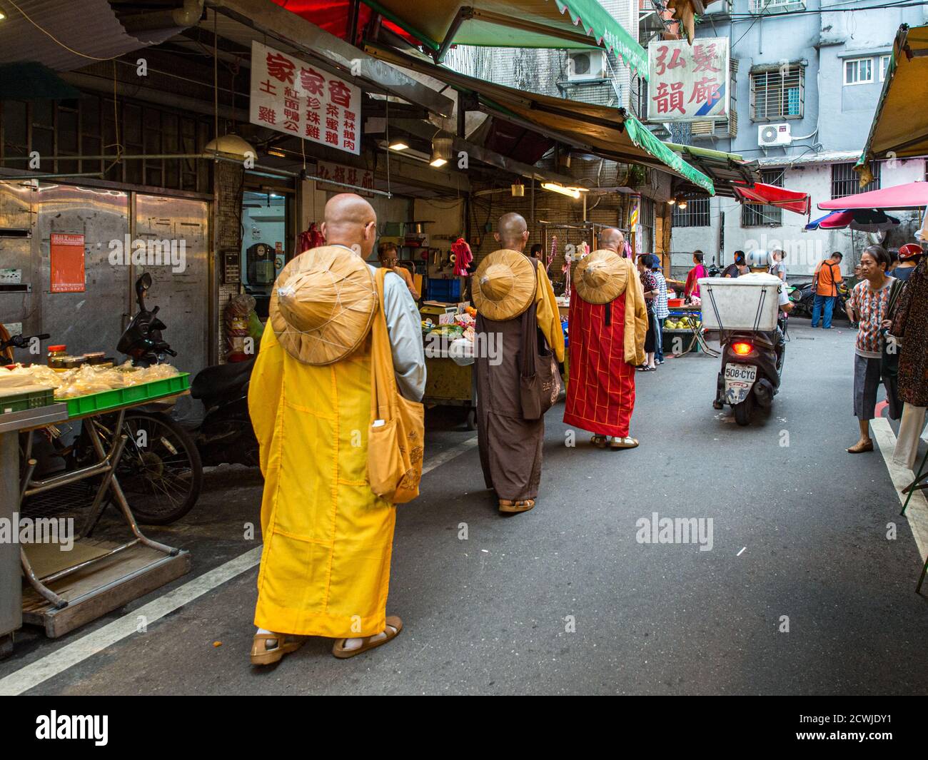 New Taipei City,Taiwan - October 04, 2016: Buddhist monks praying and ...