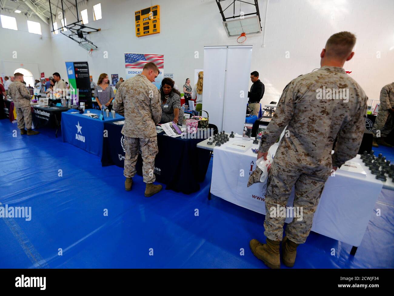 U s military career fair hi-res stock photography and images - Alamy