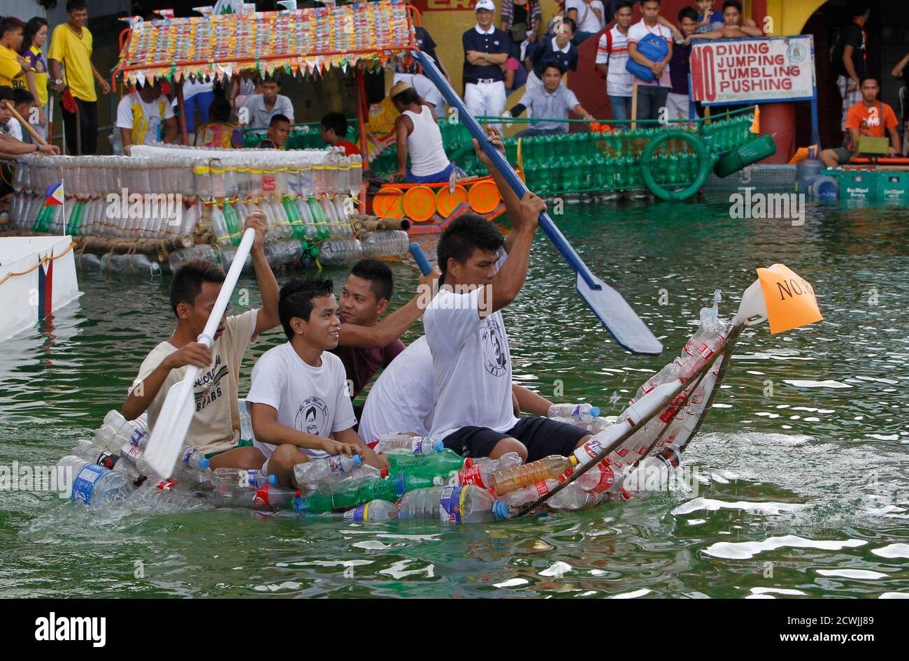 Filipino creativity hi-res stock photography and images - Alamy