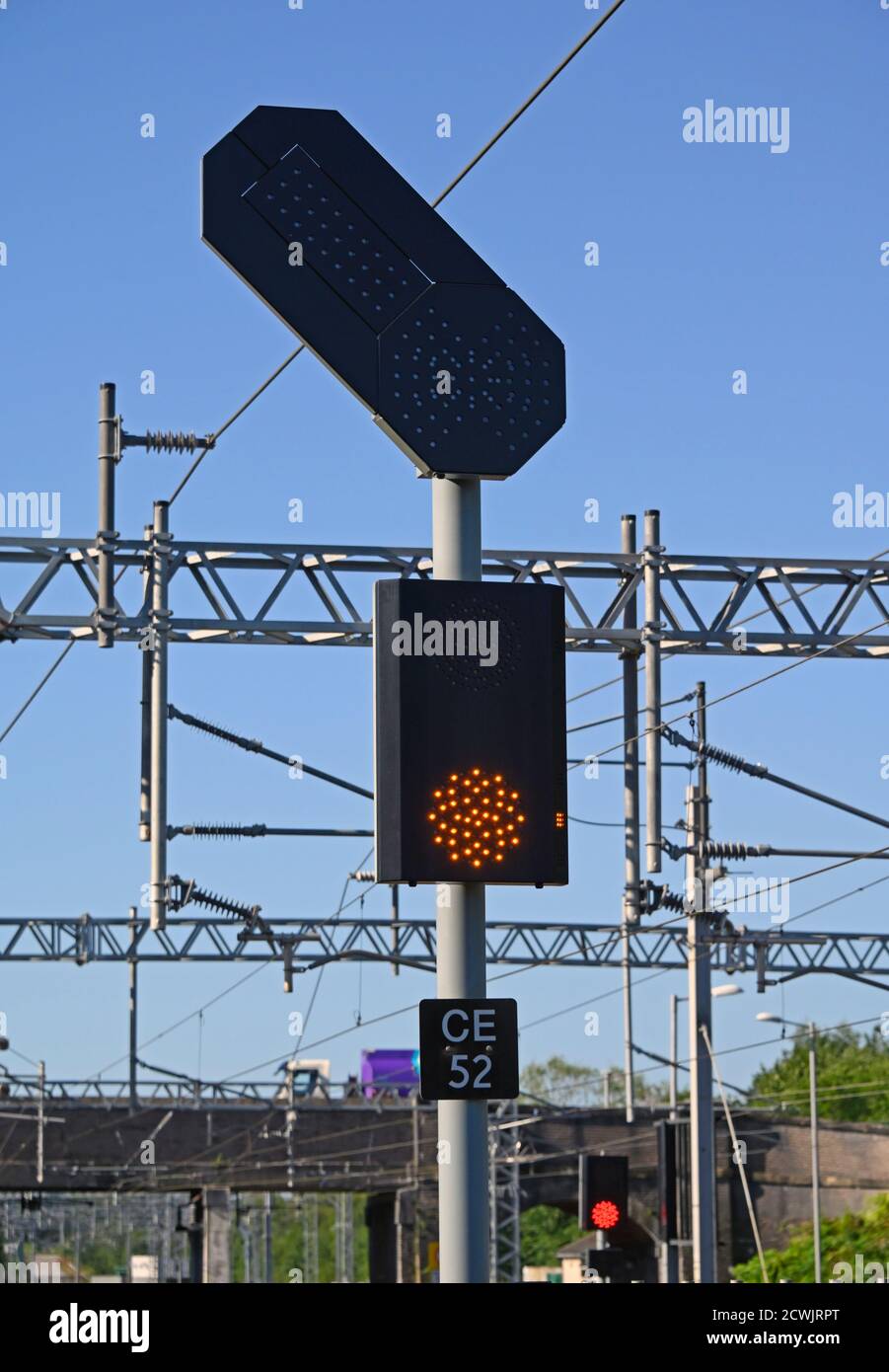 Yellow signals hi-res stock photography and images - Alamy