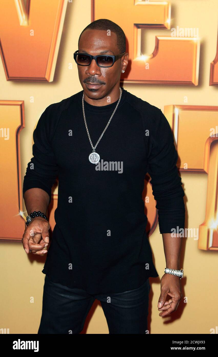 Tower heist premiere hi-res stock photography and images - Alamy