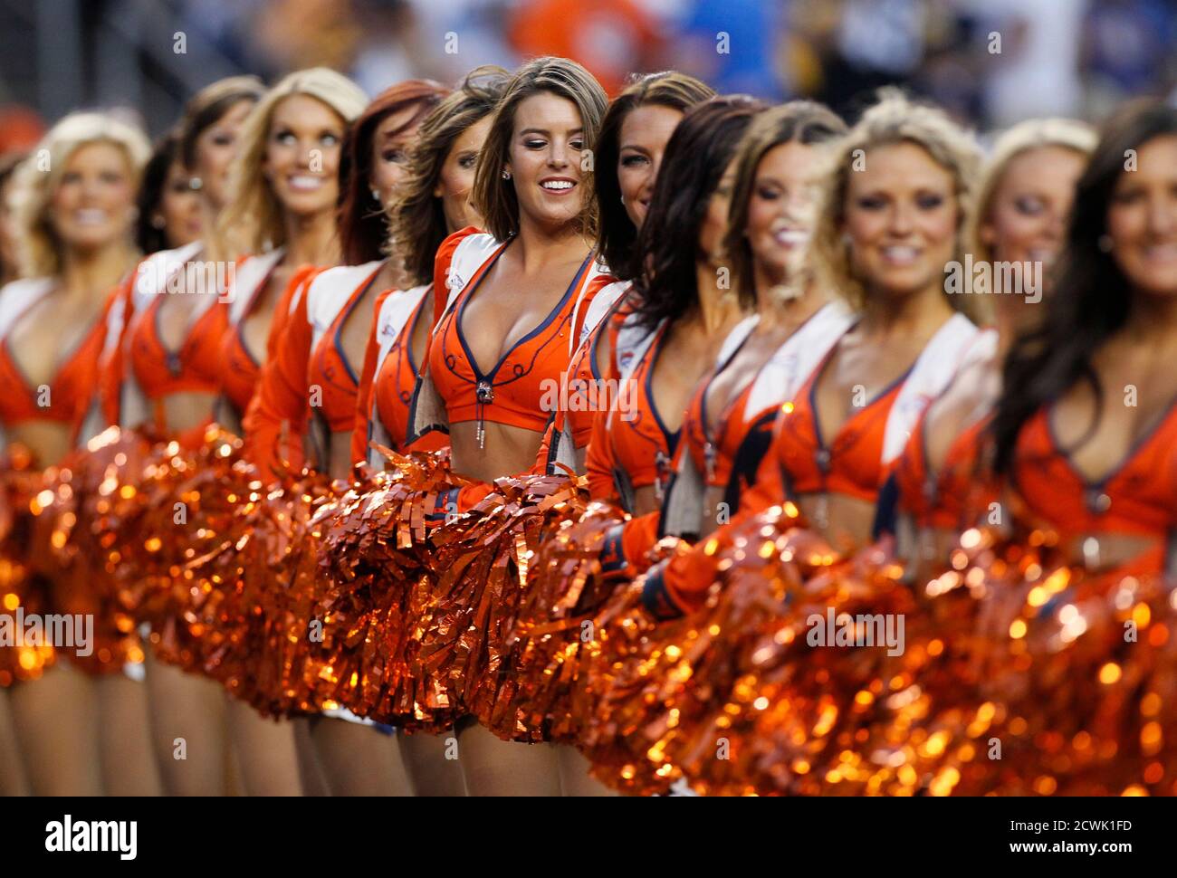 Denver broncos cheerleaders High Resolution Stock Photography and ...