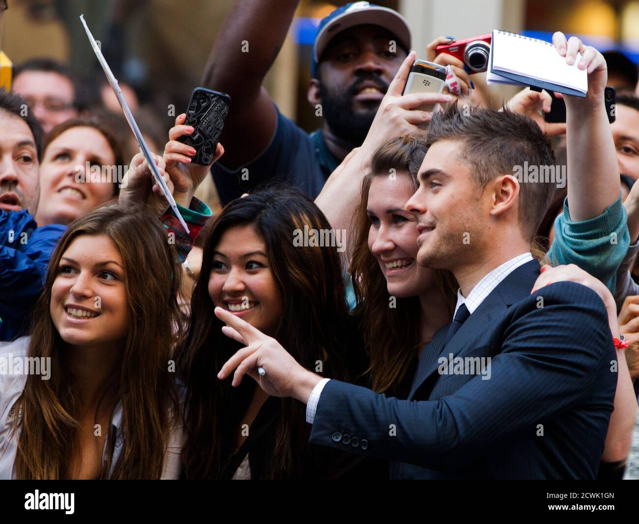 Zac efron fans hi-res stock photography and images - Alamy
