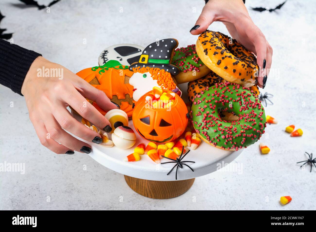 Halloween trick or treat party table Stock Photo - Alamy