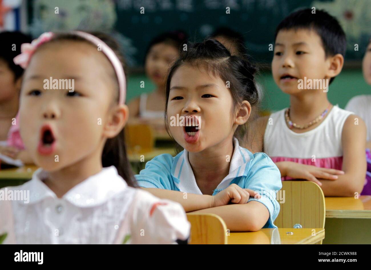Recite child hi-res stock photography and images - Alamy