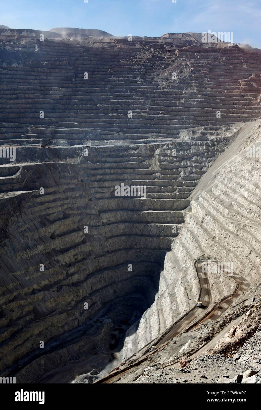 Chile copper mine codelco hi-res stock photography and images - Alamy