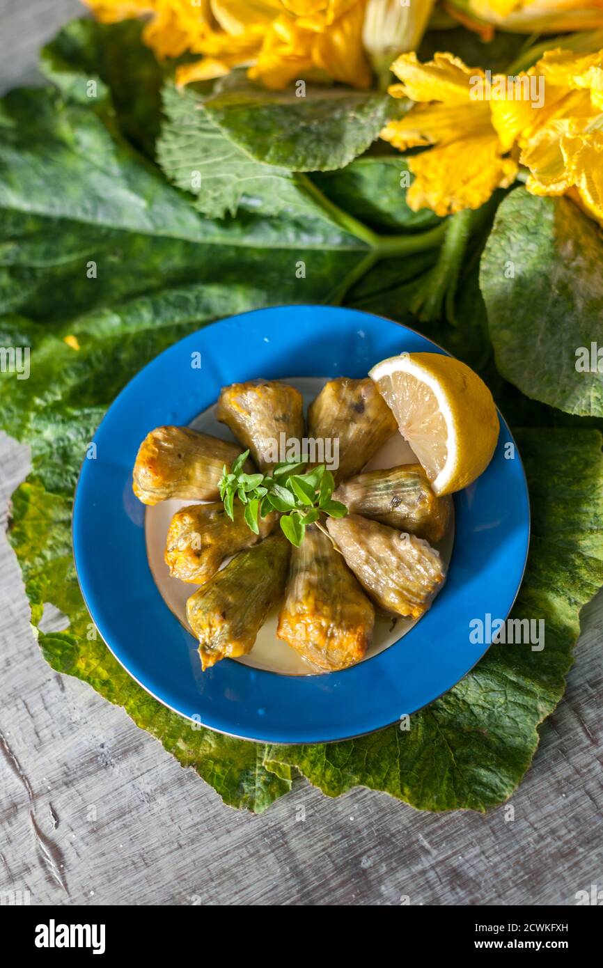 Lemon squash hi-res stock photography and images - Alamy