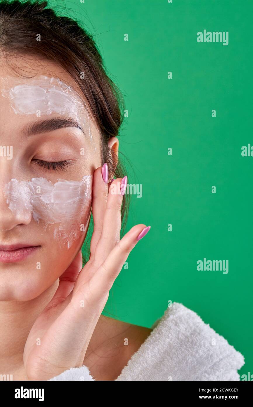 Cheekbone hi-res stock photography and images - Alamy