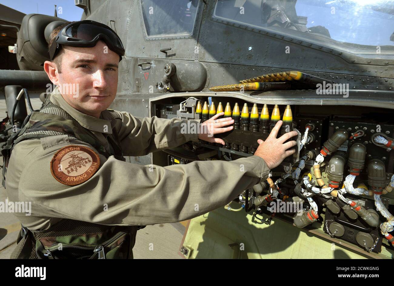 30mm cannon hi-res stock photography and images - Alamy