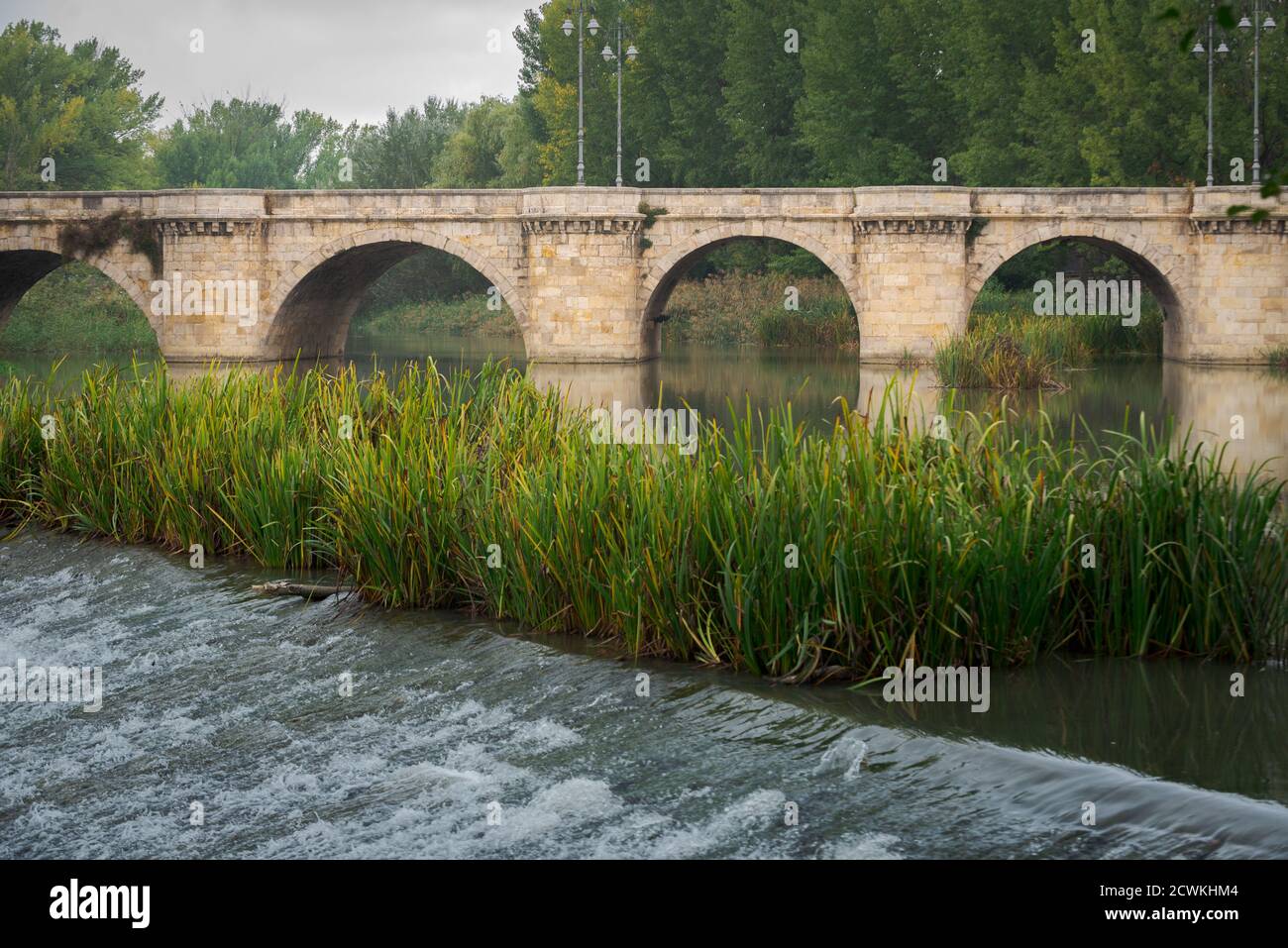 ashlar stone medieval bridge, puente mayor, crossing rio carrion, in ...