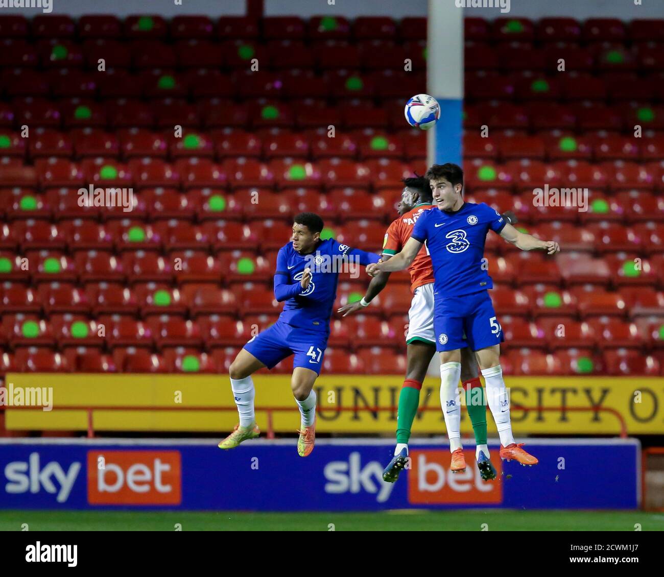 Efl league one trophy hi-res stock photography and images - Alamy