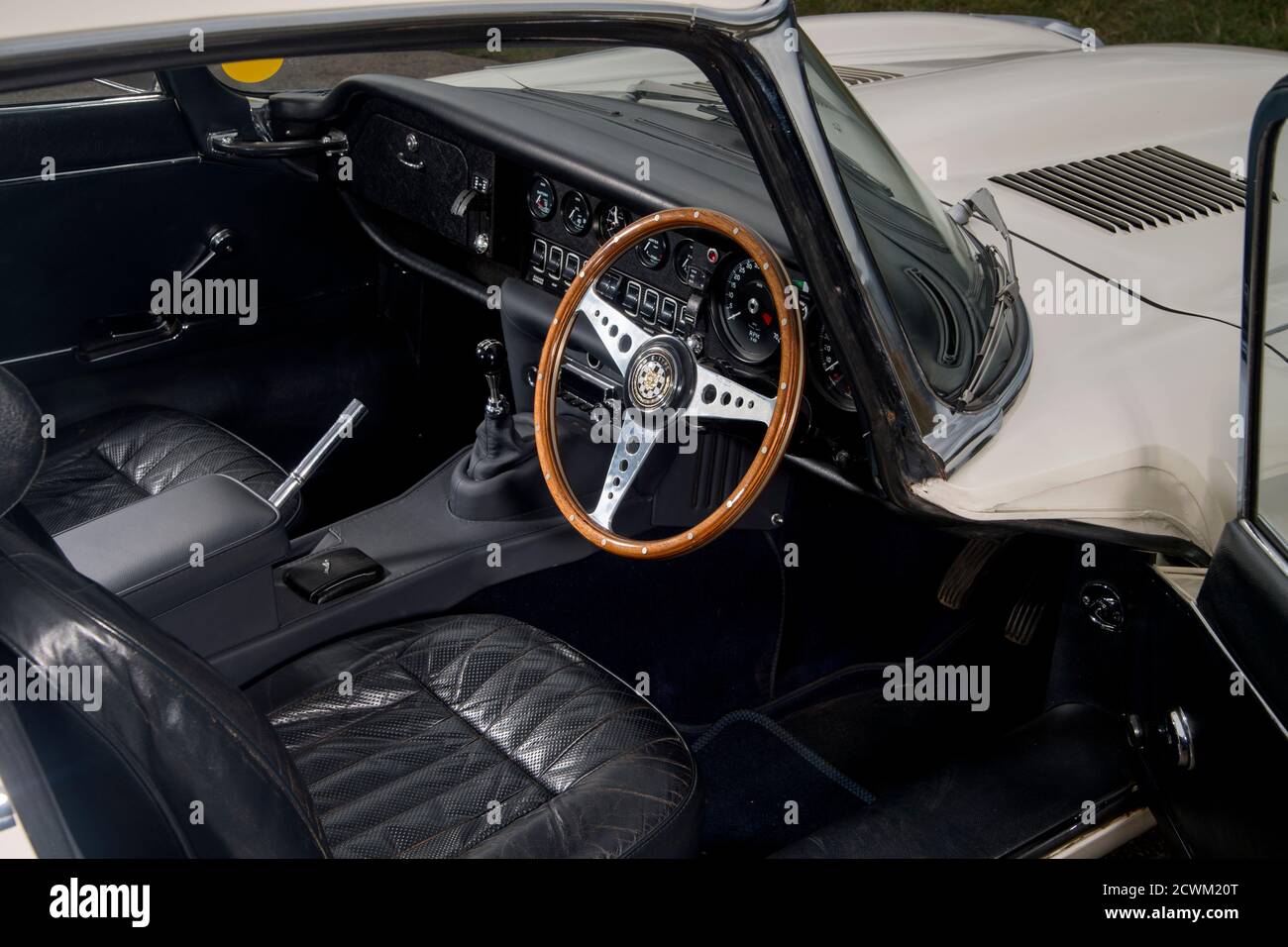 1972 Series 3 Jaguar E Type V12 classic sports car Stock Photo - Alamy