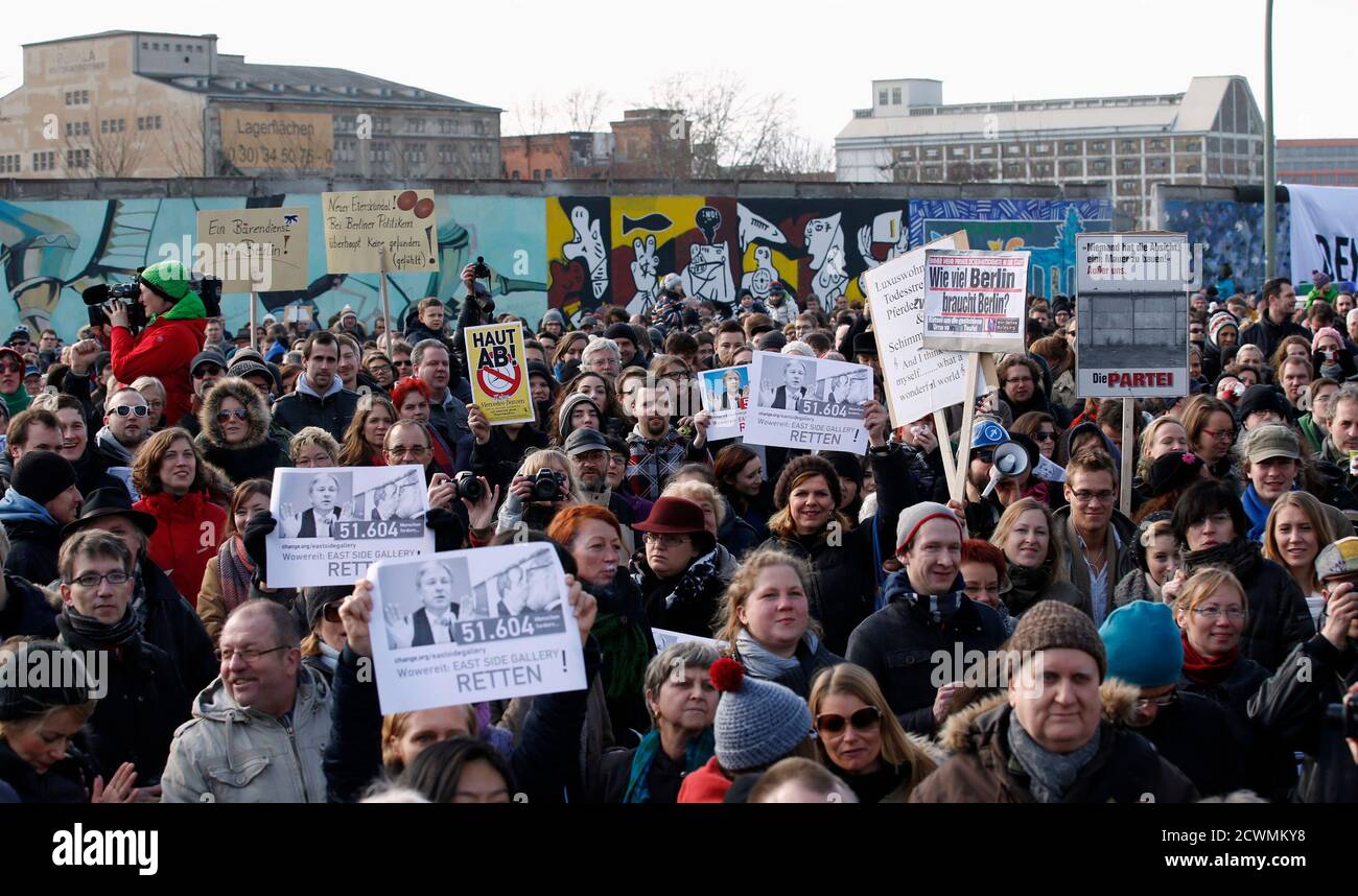 Keith Haring Berlin Wall High Resolution Stock Photography and Images ...