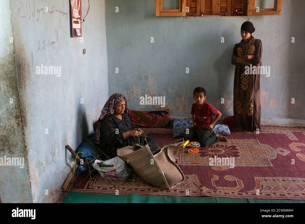 Cairo urban sprawl hi-res stock photography and images - Alamy