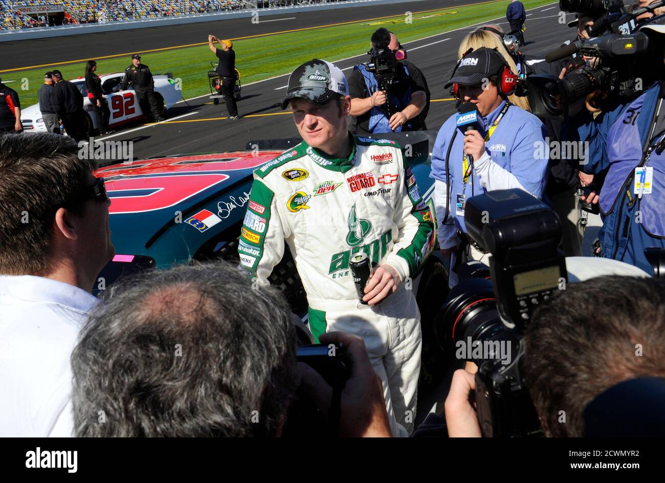 Dale earnhardt jr in number hi-res stock photography and images - Alamy