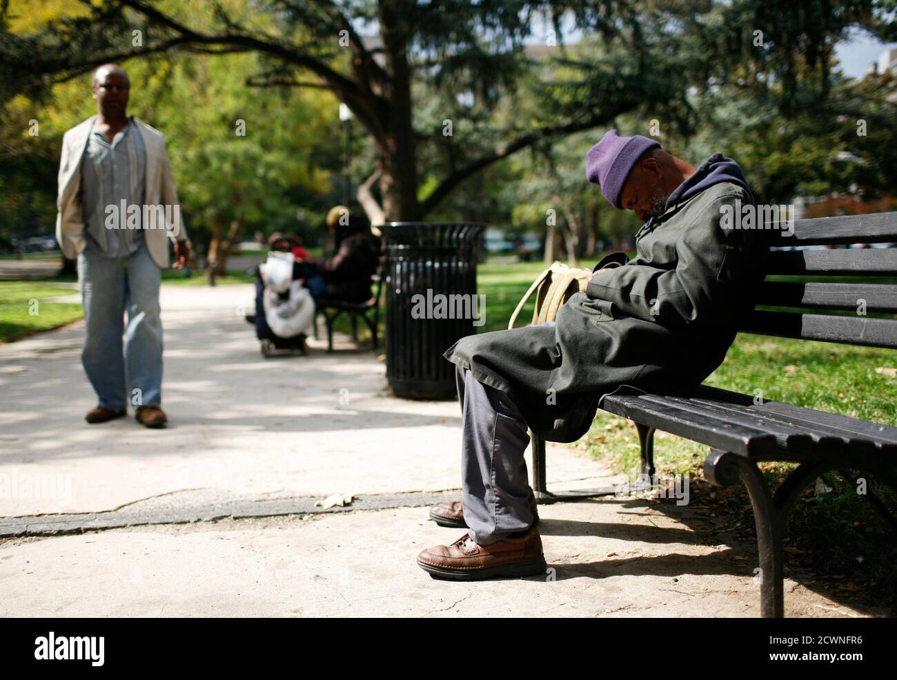 Homeless great depression hi-res stock photography and images - Alamy