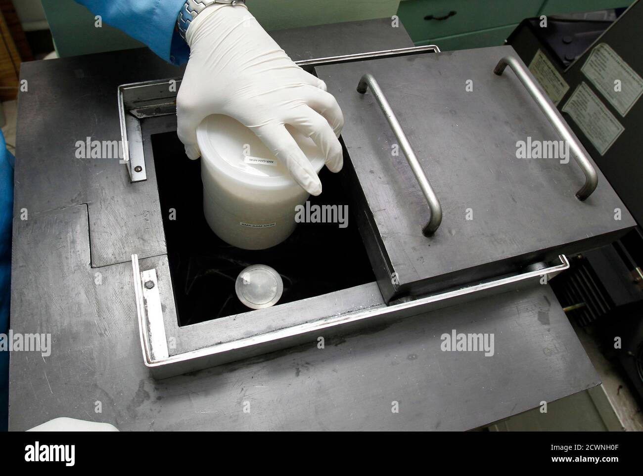 Food irradiation technology hi-res stock photography and images - Alamy