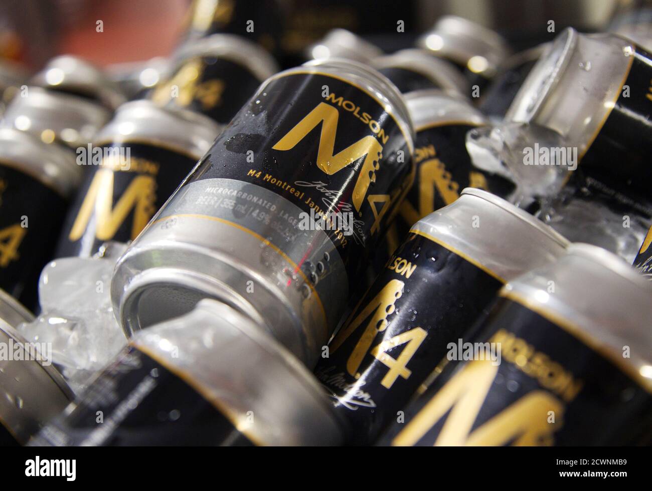 Molson coors logo hi-res stock photography and images - Alamy