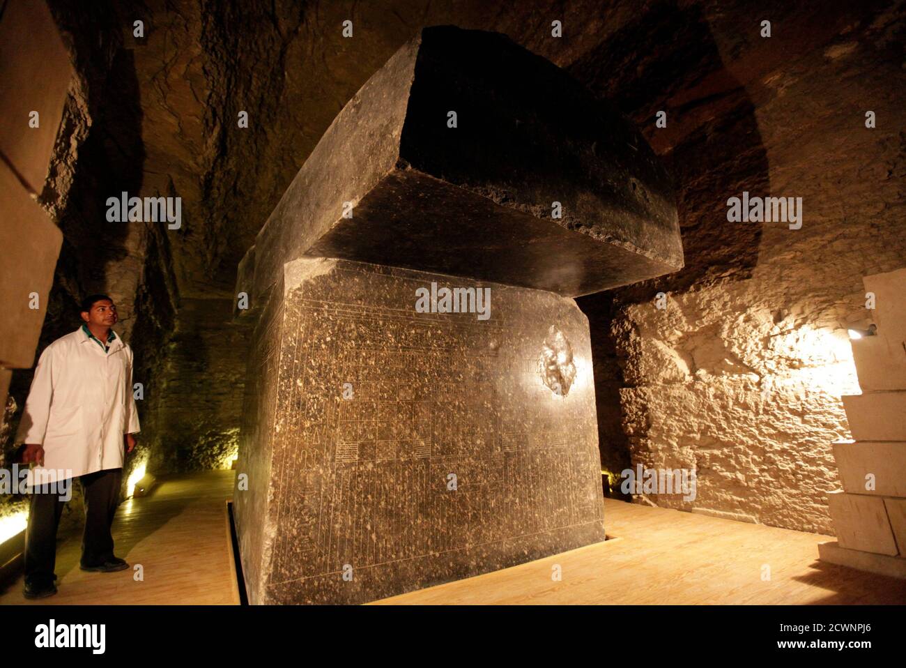 Serapeum saqqara hi-res stock photography and images - Alamy