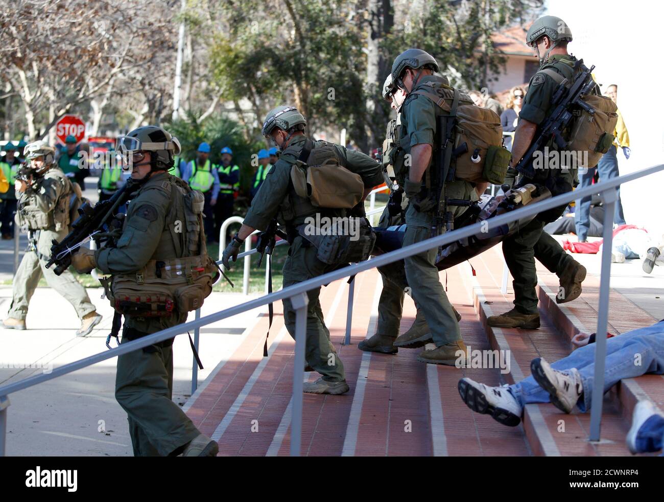 Los angeles county sheriffs swat hi-res stock photography and images ...