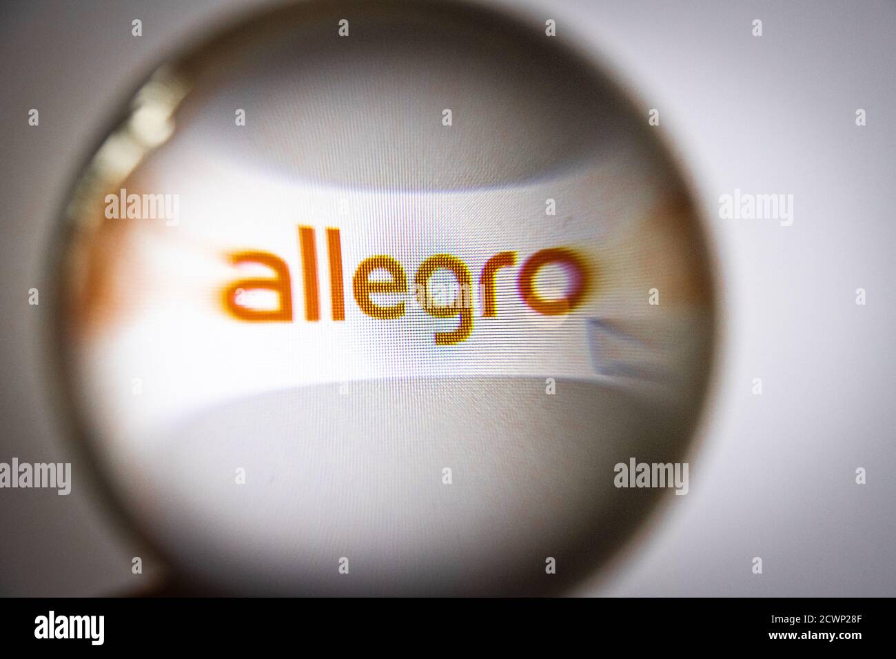 Few technology company logo hi-res stock photography and images - Alamy