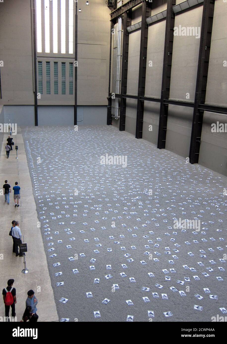 Ai weiwei sunflower seeds tate hi-res stock photography and images - Alamy