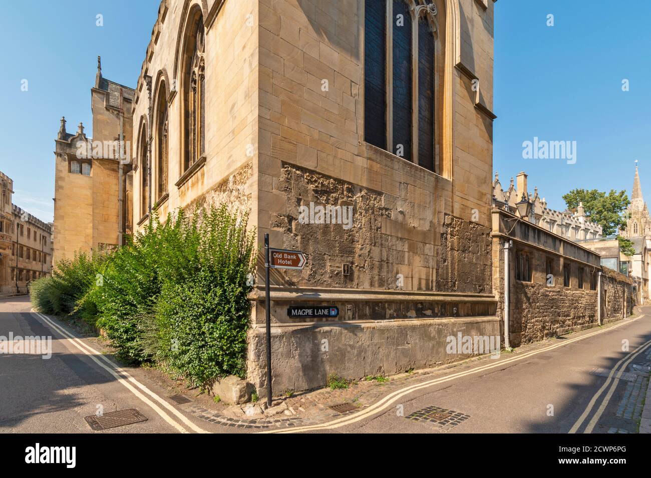 Magpie lane hi-res stock photography and images - Alamy