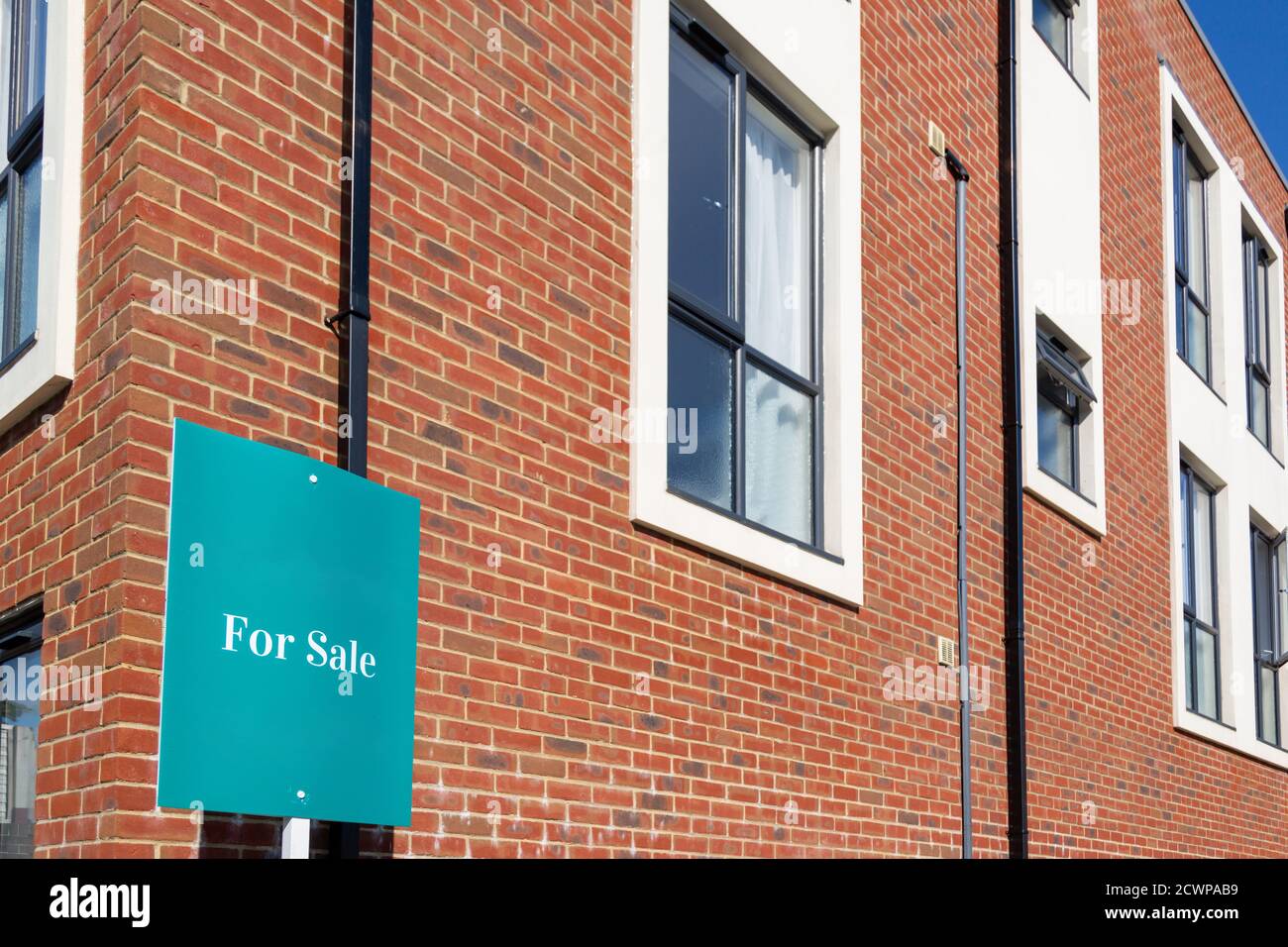 Blank estate agent sign hi-res stock photography and images - Alamy
