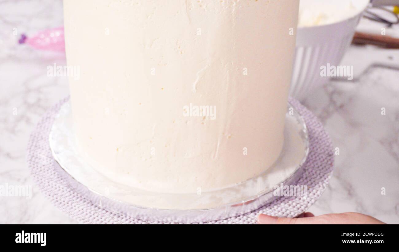 Frosting round funfetti cake white hi-res stock photography and images ...