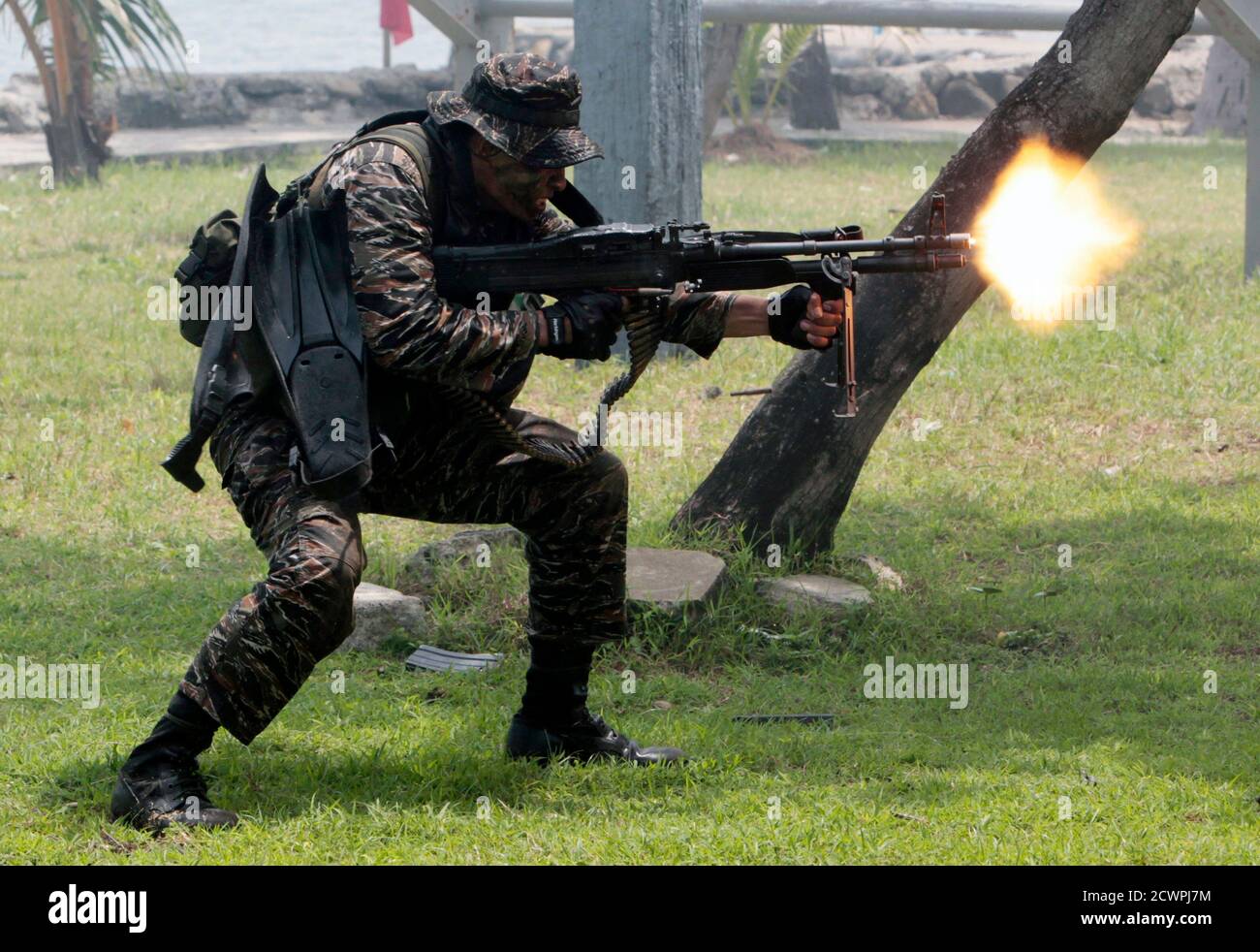Philippines Police Gun High Resolution Stock Photography and Images - Alamy