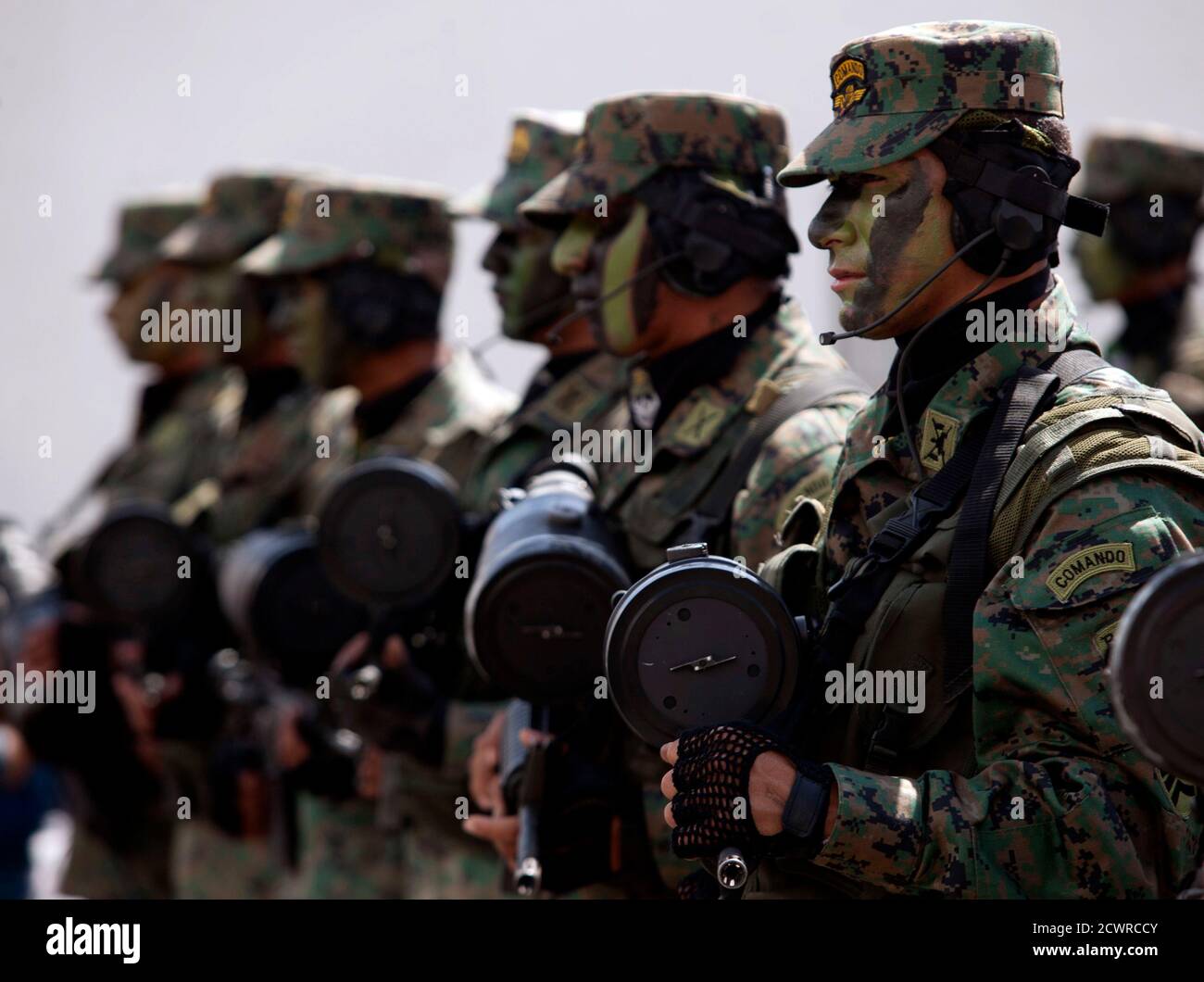 Independence day parade ecuador hi-res stock photography and images - Alamy